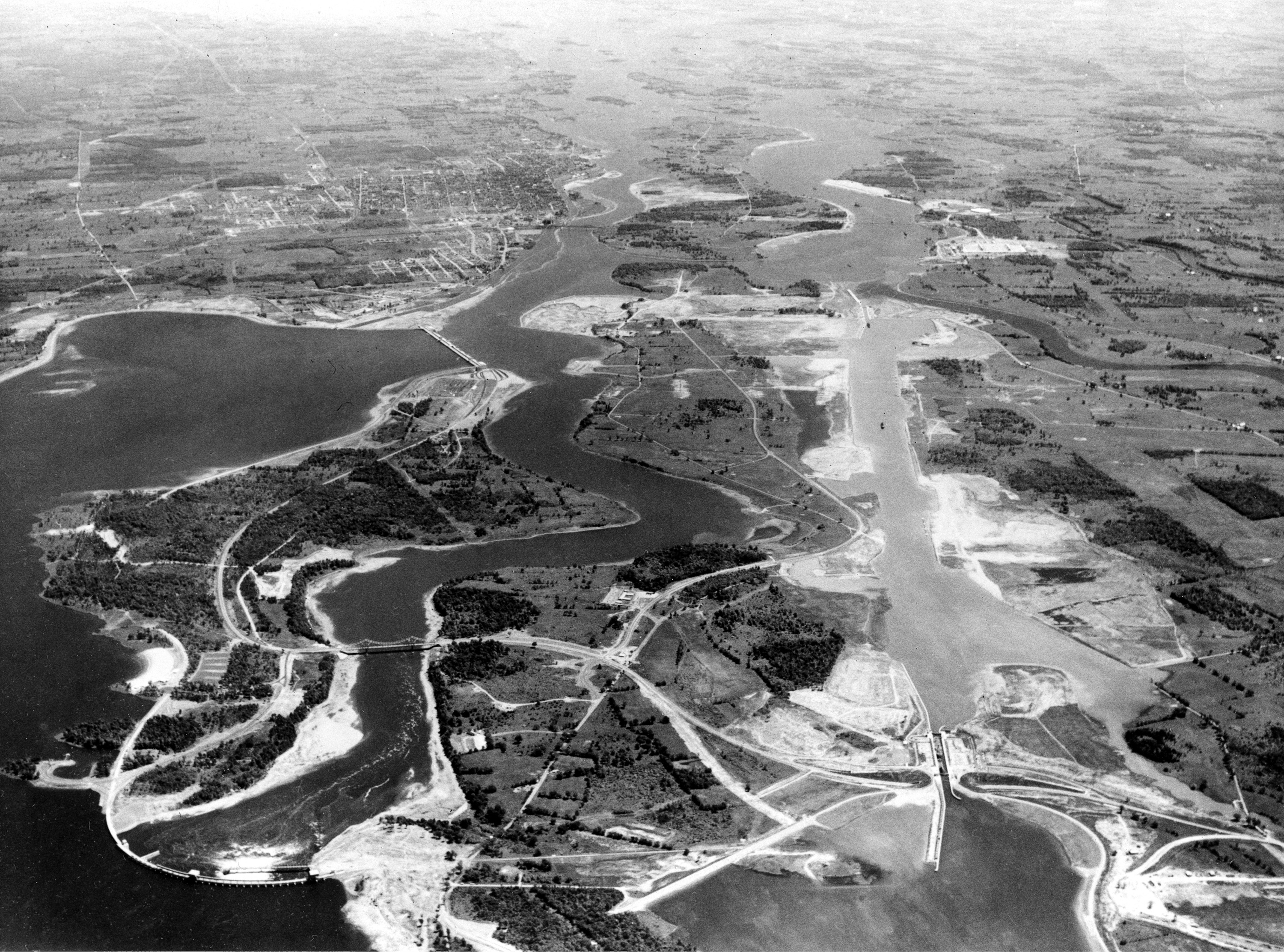 Throwback Thursday: Queen Elizabeth, delayed by fog, visits Massena in ...